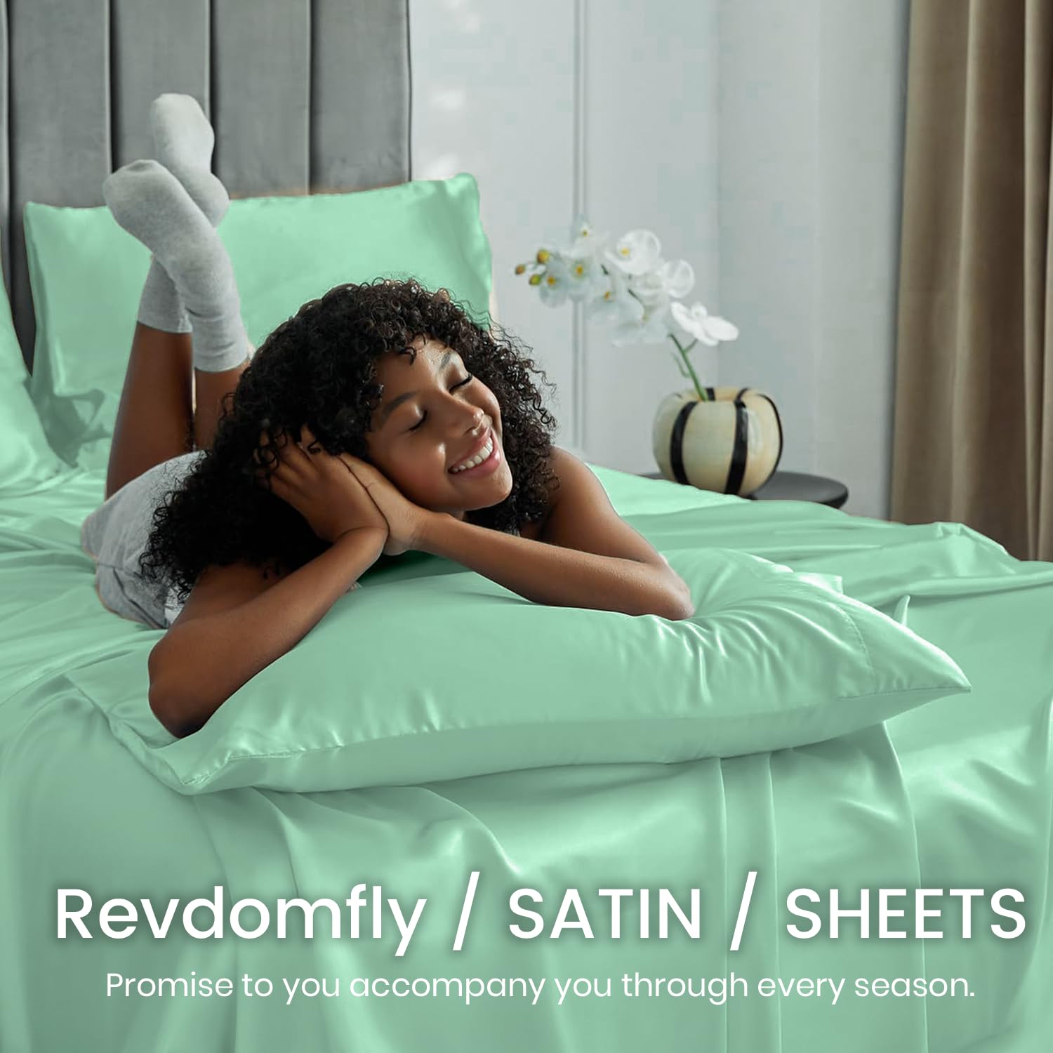 Revdomfly 4 Pcs Full Size Luxury Silky Soft Grass Green Satin Sheet Set,1 Premium Moisture Wicking Fitted Sheet Fits Up to 16 Inches Deep Pocket + 1 Flat Sheet + 2 Pillowcases(Grass Geen, Full)