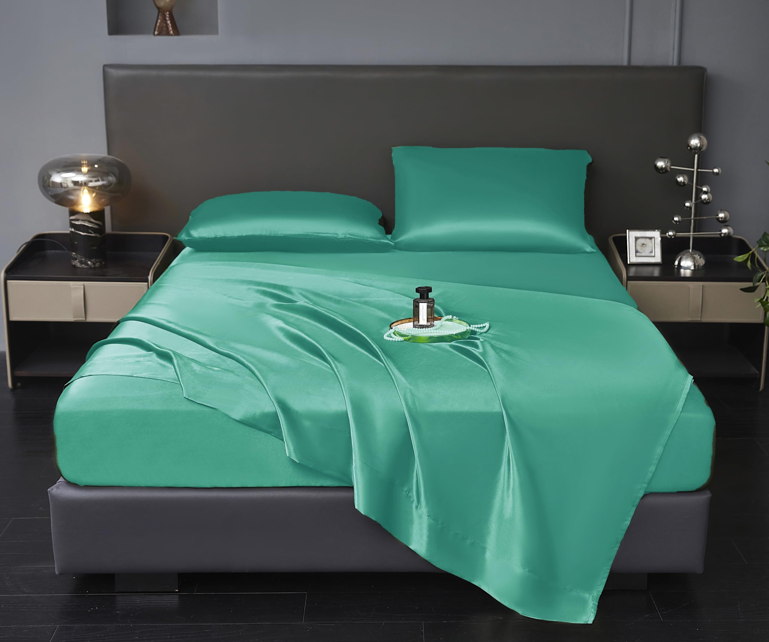 Revdomfly 4 Pcs Full Size Luxury Silky Soft Grass Green Satin Sheet Set,1 Premium Moisture Wicking Fitted Sheet Fits Up to 16 Inches Deep Pocket + 1 Flat Sheet + 2 Pillowcases(Grass Geen, Full)