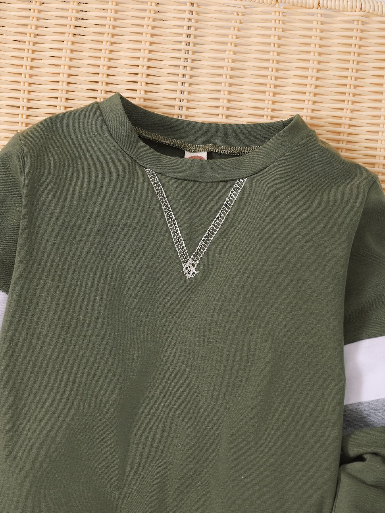 SOLY HUX Toddler Boy's Color Block Tracksuits 2 Piece Fall Outfit Long Sleeve Pullover Sweatshirt and Sweatpants Army Green 120