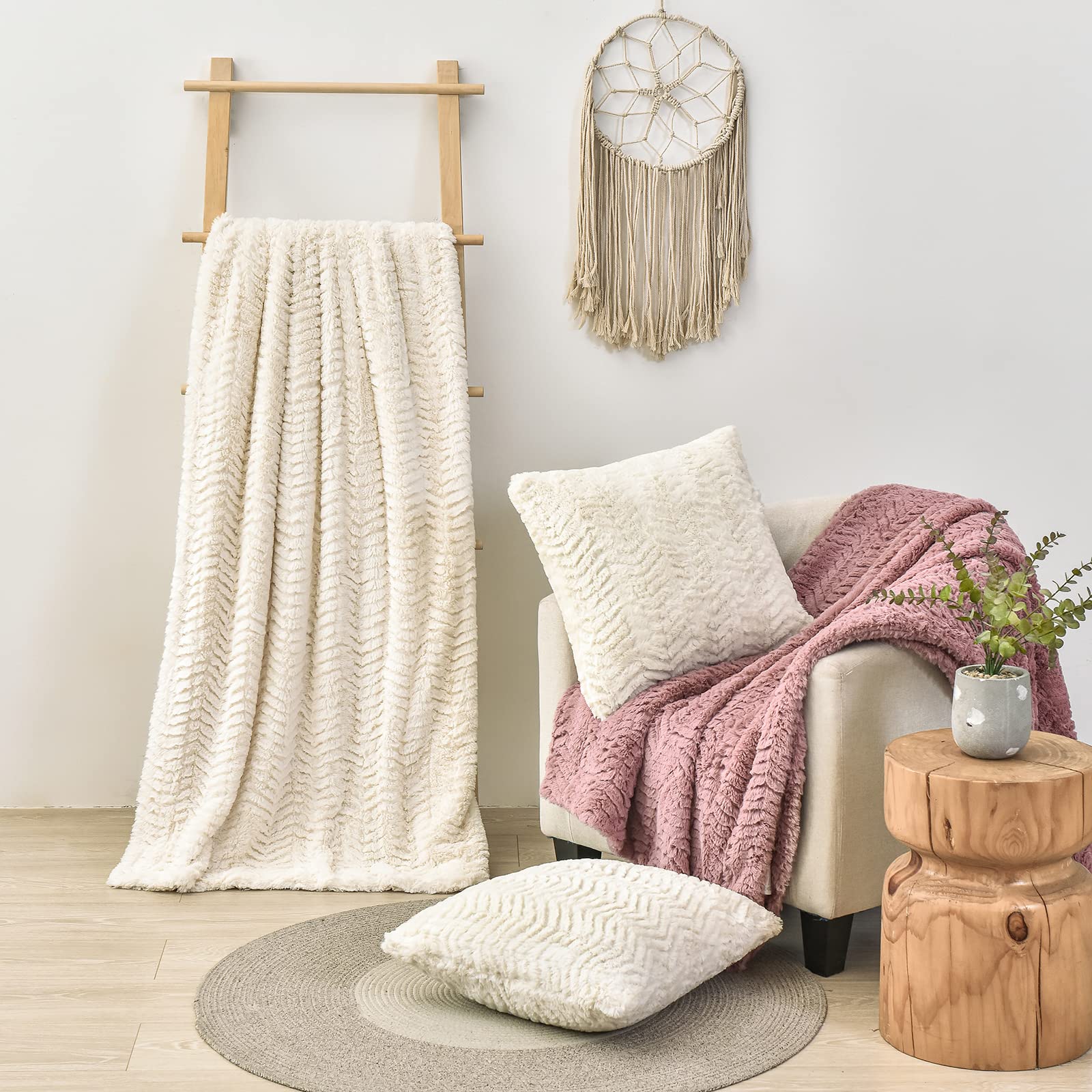 YUSOKI Luxury Faux Fur Throw Pillow Covers-18 x18,Set of 2-Boho Furry Fuzzy Fluffy Cozy Pillow Cases for Sofa Couch Bedroom Without Insert(Ivory,18"x18")