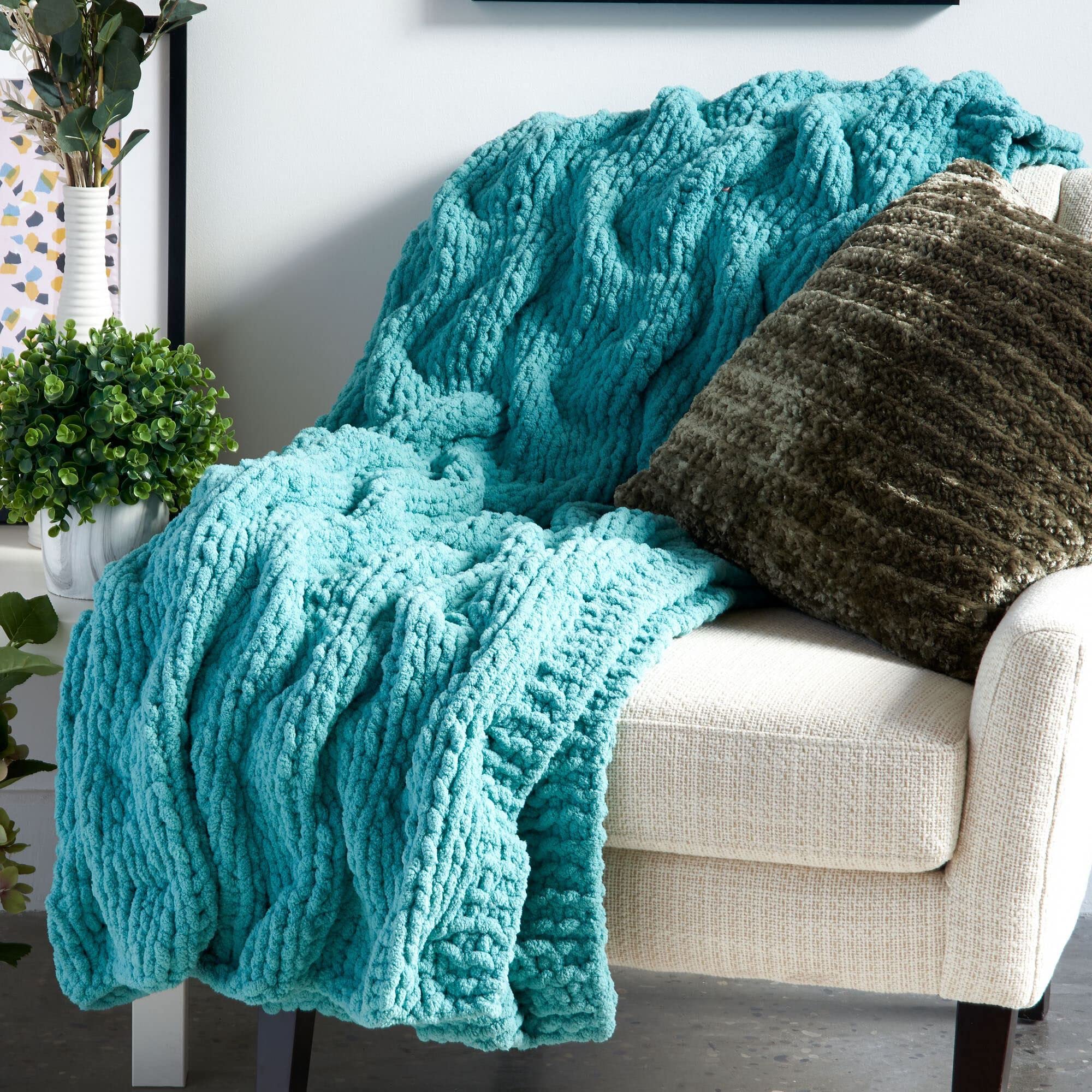 Bernat Blanket Extra Faded Blues Yarn - 2 Pack of 300g/10.5oz - Polyester - 7 Jumbo - 97 Yards - Knitting/Crochet