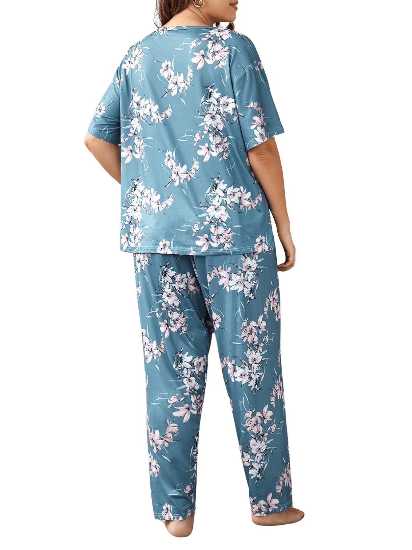 WDIRARA Women's Plus Size 2 Piece Sleepwear Floral Short Sleeve Top and Pants Pajama Set Dusty Blue 4XL