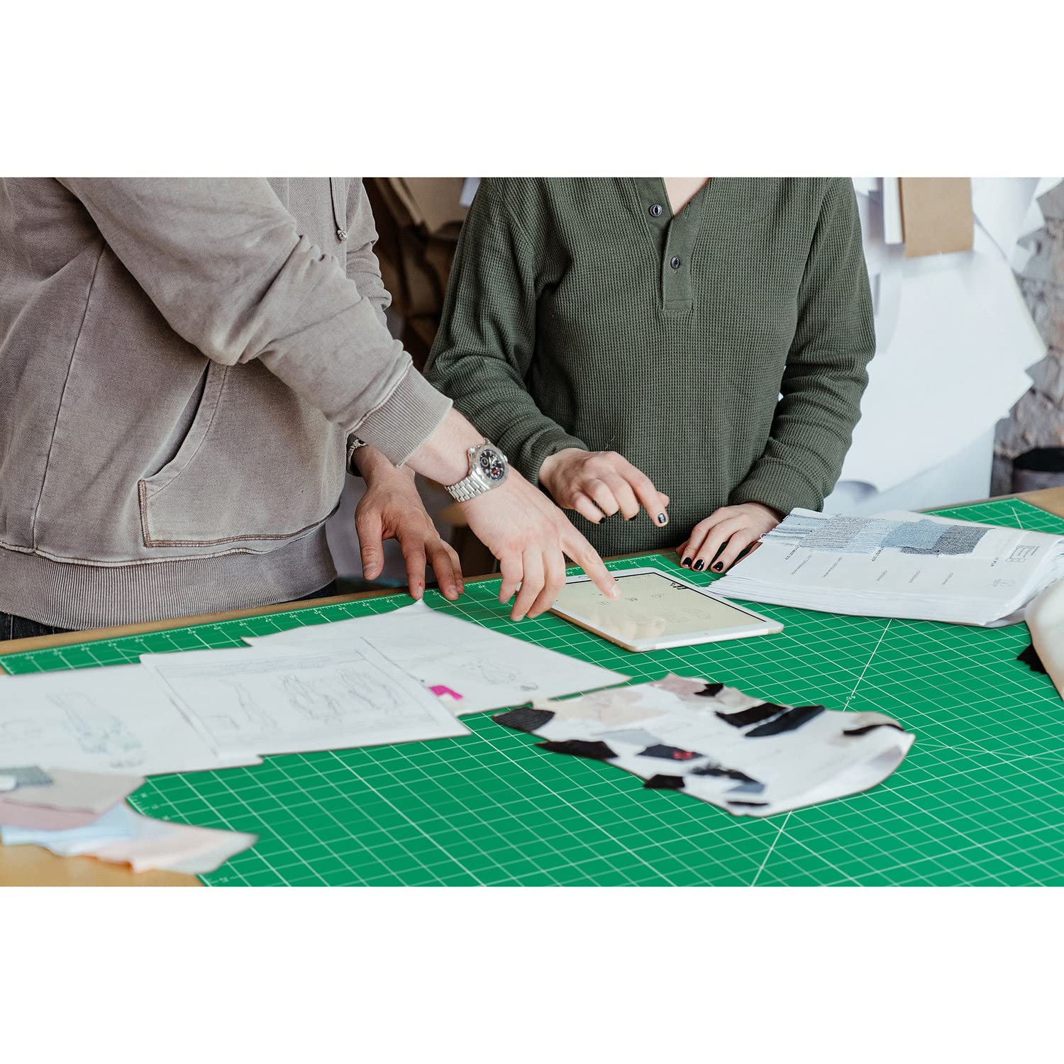 worklion self healing cutting mat 36" x 48" for sewing,fabric cutting,rotary cutting,5-layer non-slip as desk top for Scrapbooking & Quilting & Sewing & Arts & Crafts Project……