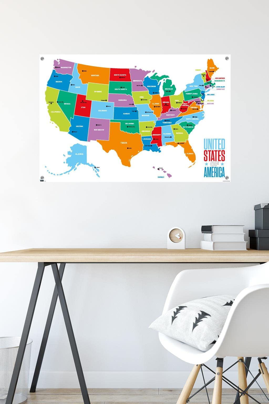 Trends International Map - United States of America 2022 Wall Poster with Pushpins