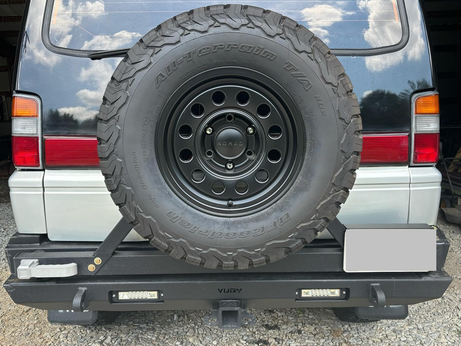 LUYWTE For 1984-2001 Cherokee XJ Rear Bumper With Spare Tire Carrier&Lights&D-Rings(Texture Black)