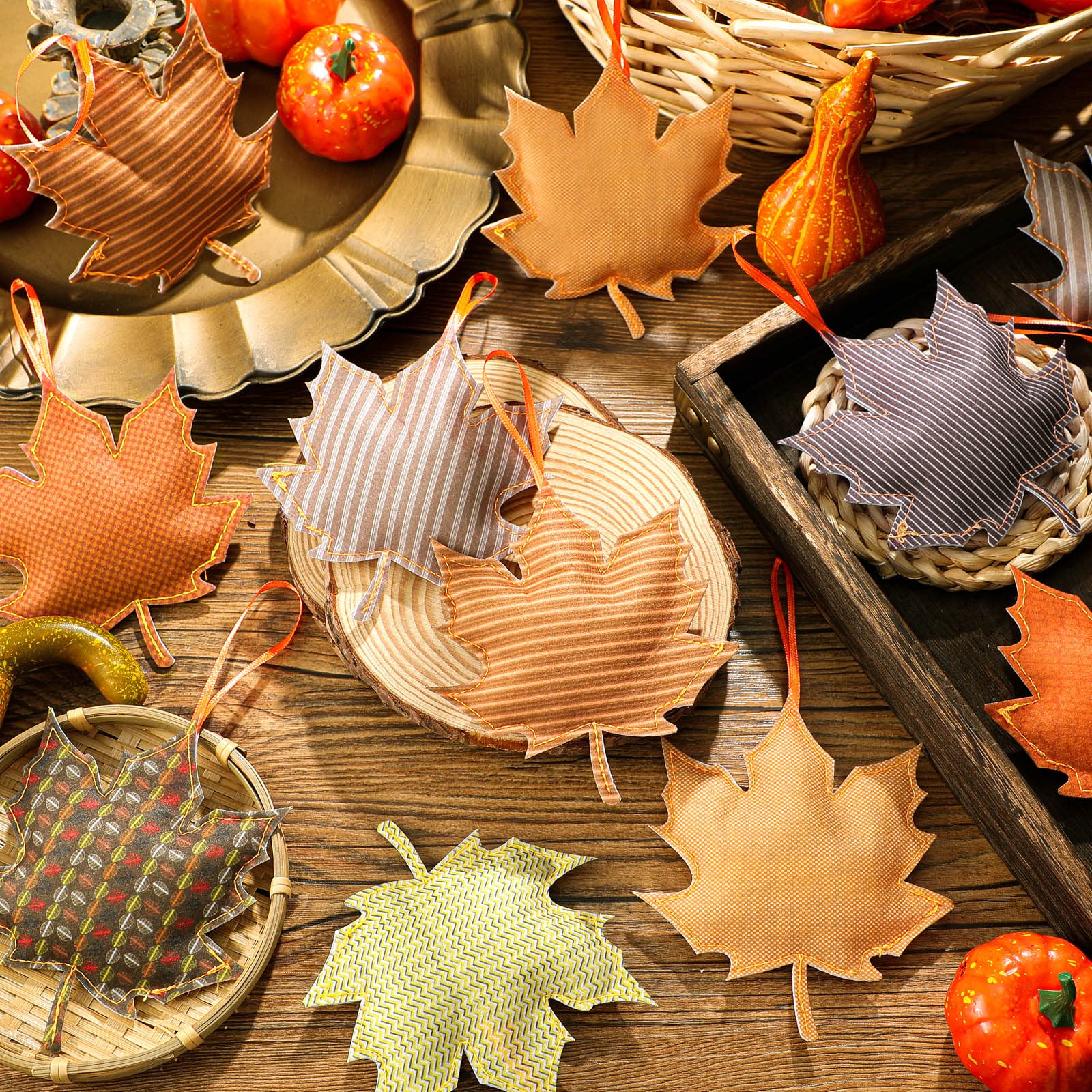 Tudomro 27 Pcs Fall Tree Decoration Thanksgiving Tree Ornaments 3D Felt Maple Leaf Ornaments Pumpkin Hanging Ornaments Fall Decoration for Home Autumn Party(Maple Leaf Style)
