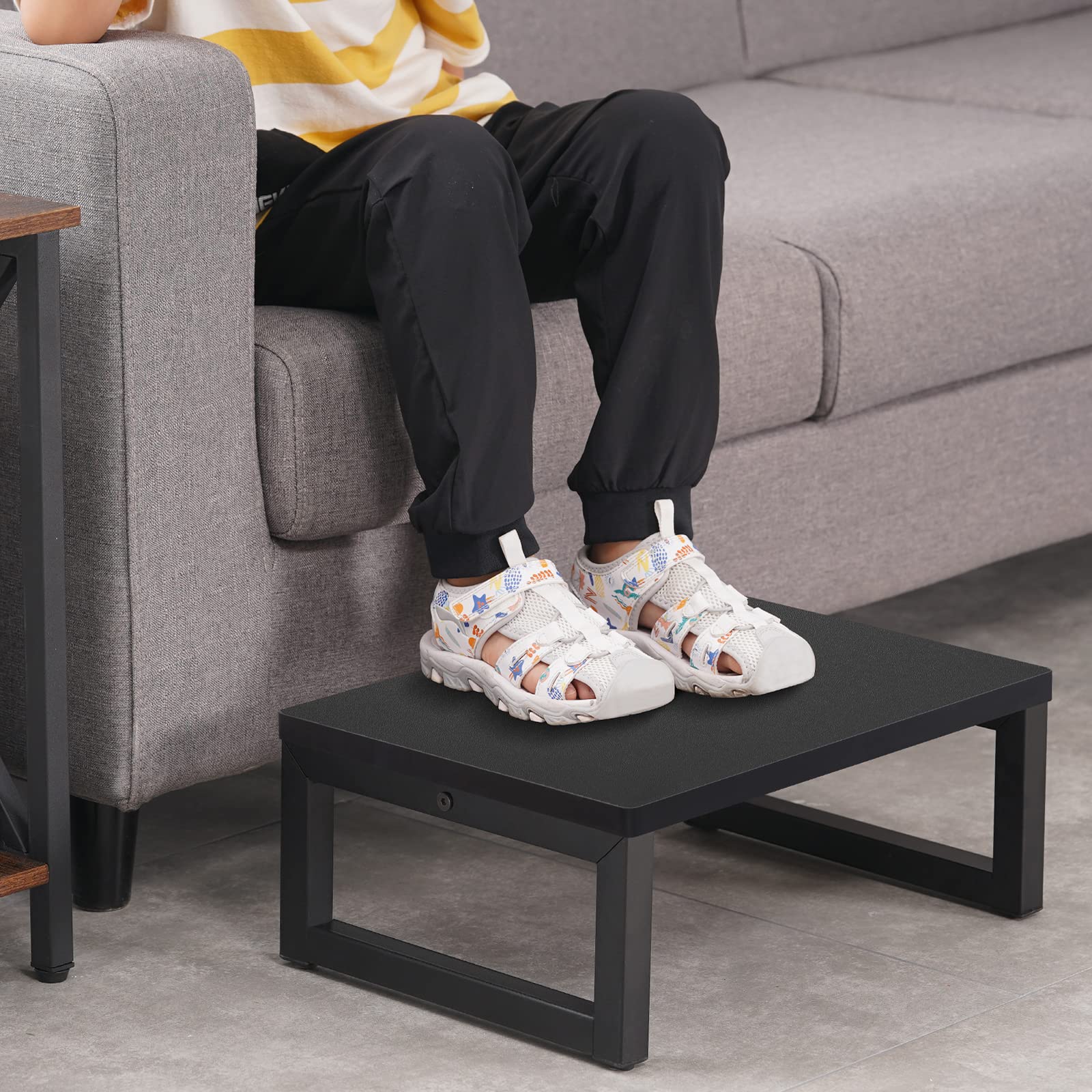 Snughome Wooden Step Stools for Adults Kids, Solid Portable Wooden Bedside Step Stool Adults Hold Up to 350 lb, One Step Foot Stool for Kitchen, Bedroom, Living Room, Bathroom - Self-Assembly(Black)