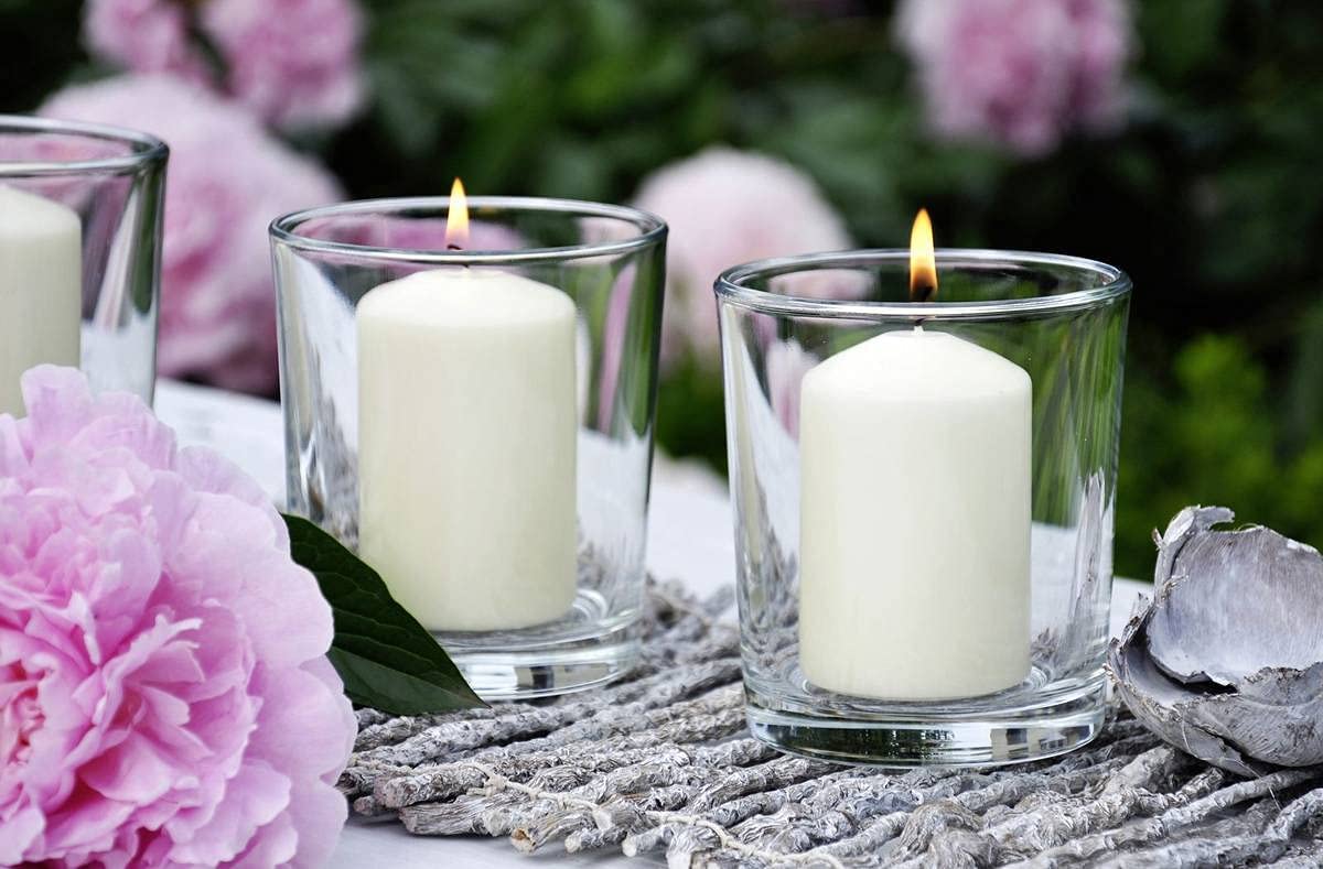 Müller Unscented Pillar Candles - Set of 6 White Candles in Bulk - 2.24 x 4.72 Inch - 32 Hours Long Burning Decorative Candles - Dripless Wax - Smokeless Wick - RAL Quality - Made in Germany