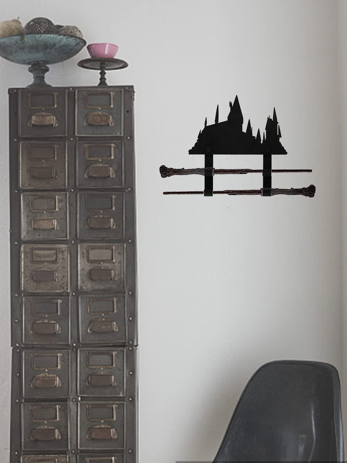 Biggun 2-Tier Wall-Mounted Pine Wood Magic Wand Display Stand - Black