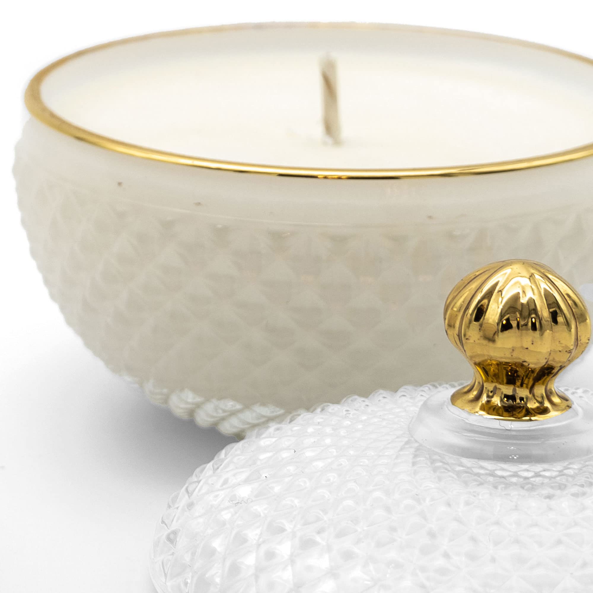 BRIGANTI Scented Candle in White Glass Jar (Vanilla Cupcake) Vanilla Bean, Buttercream, Cake, and Bourbon | Elegant Candle for Home Aromatherapy, All Natural Soy Wax 4oz