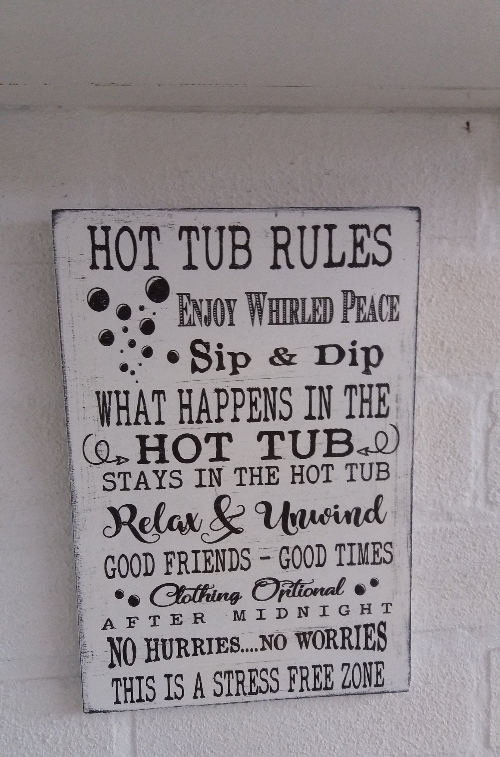 HOUVSSEN Shabby Chic Distressed Wooden hot tub Rules Sign Plaque