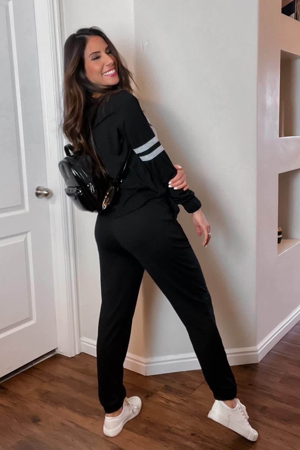 PRETTYGARDEN Women's Color Block 2 Piece Tracksuit Crewneck Long Sleeve Tops Long Sweatpants Outfits Lounge Sets(Black,X-Large)