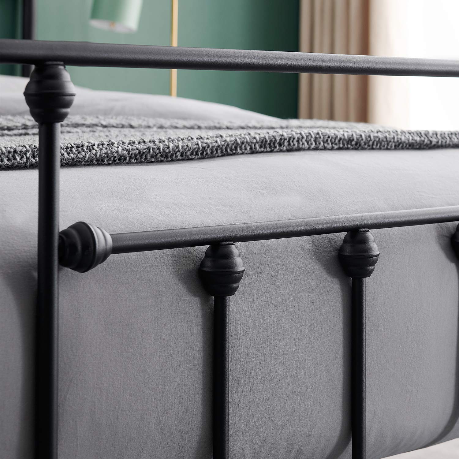 VECELO Full Size Metal Platform Bed Frame with Headboard and Footboard, Heavy Duty Slat Support/No Box Spring Needed Mattress Foundation/Underbed Storage Space, Victorian Style