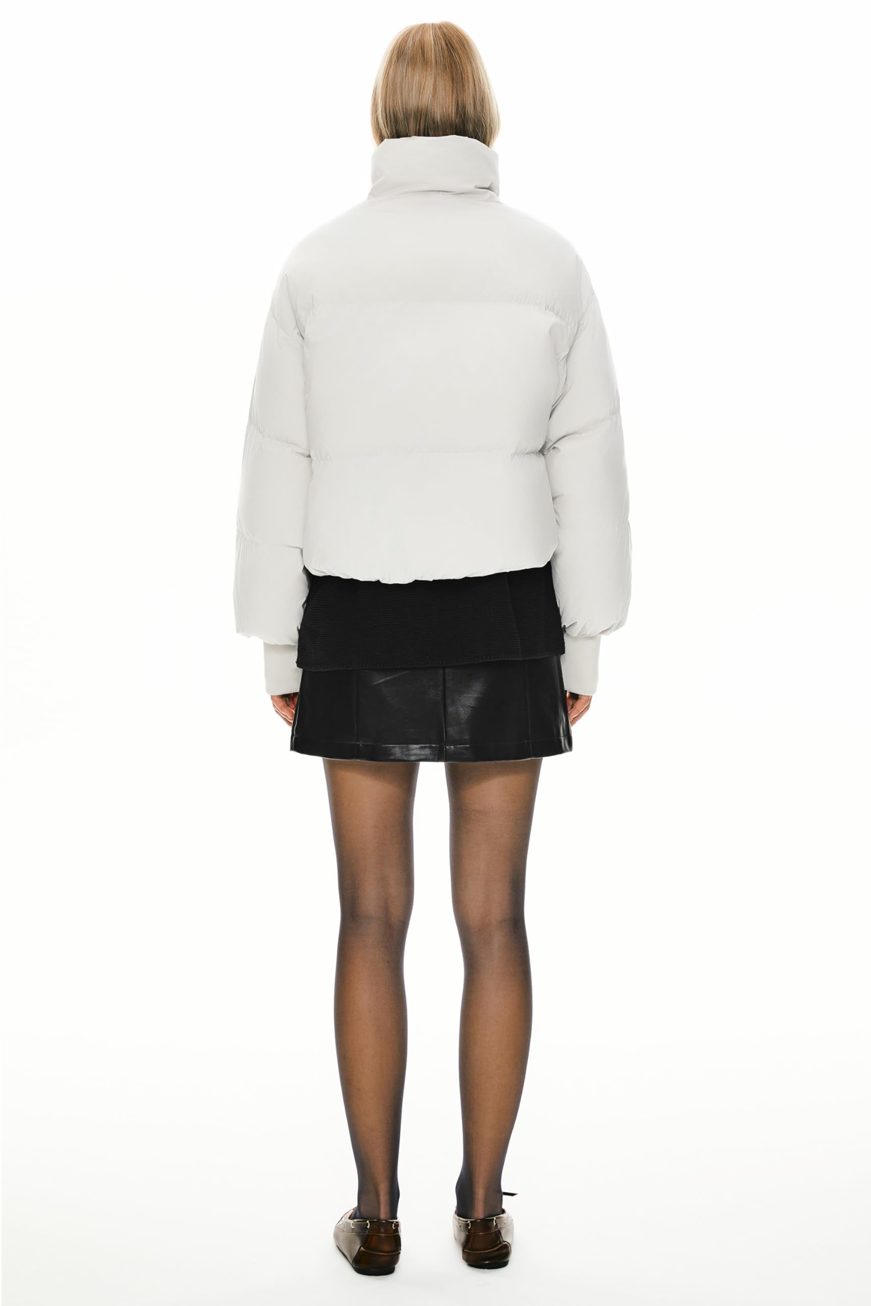 Orolay Women's Winter Oversized Cropped Puffer Jacket Zip Up Short Down Coat Stand Collar Baggy Overcoat Off-white Large