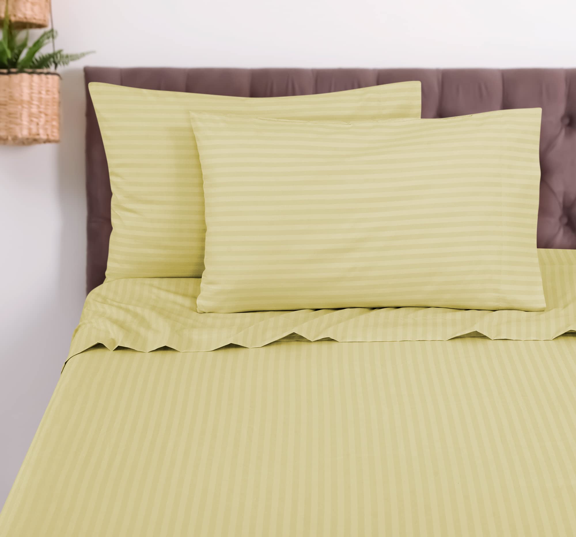 ROYALE LINENS 4 Piece Full Sheets Set - Soft Brushed 1800 Microfiber Bedding - 1 Fitted, 1 Flat Sheet, 2 Pillow Cases - Wrinkle Free & Fade Resistant - Hotel Luxury Bed Sheets (Stripe Beige, Full)