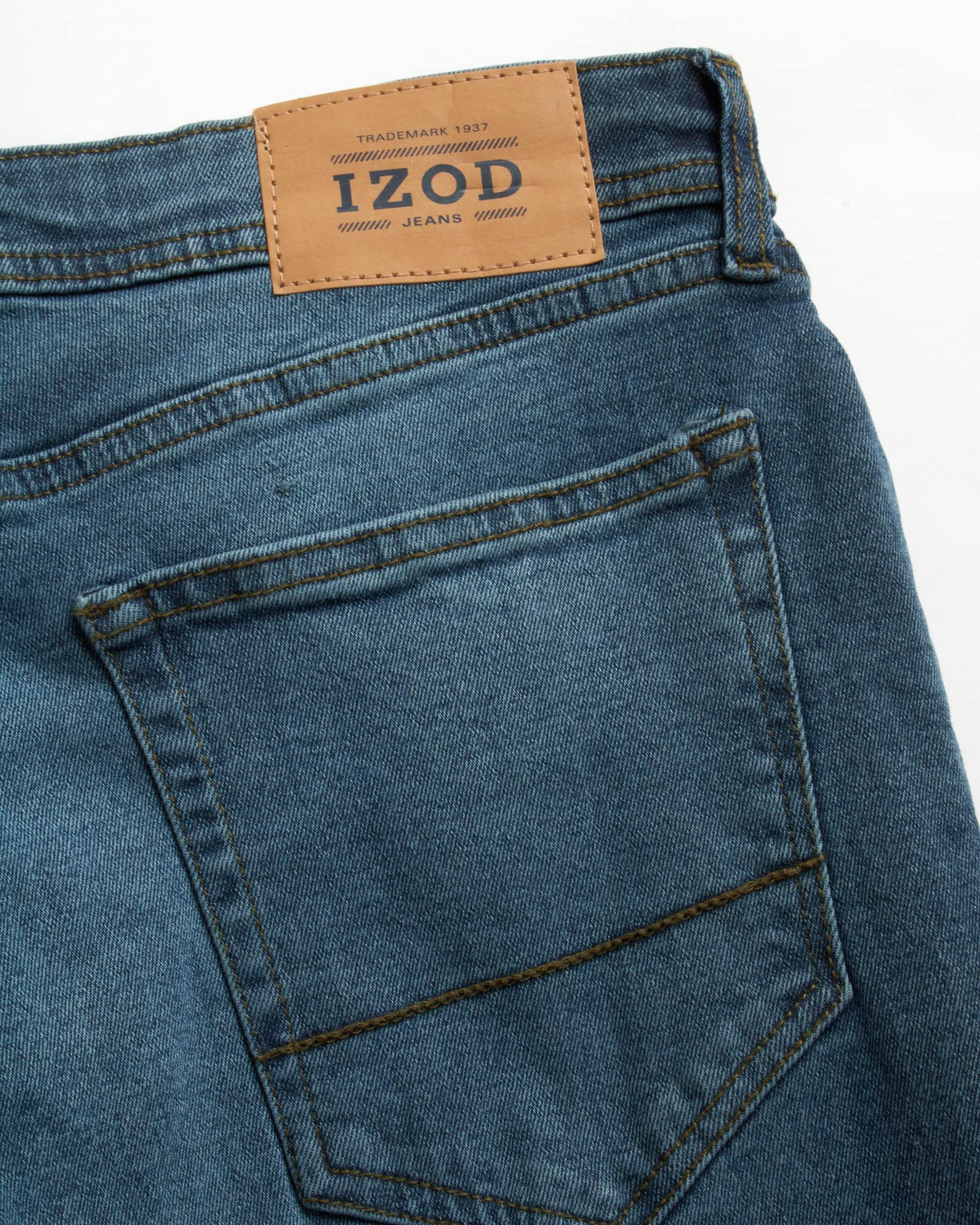 IZOD Men's Straight Fit Jeans - Comfortable Stretch Casual Pull On Denim Jeans for Men - Ultrasoft Men's Fashion Pants, Size 30W x 30L, Soft Blue