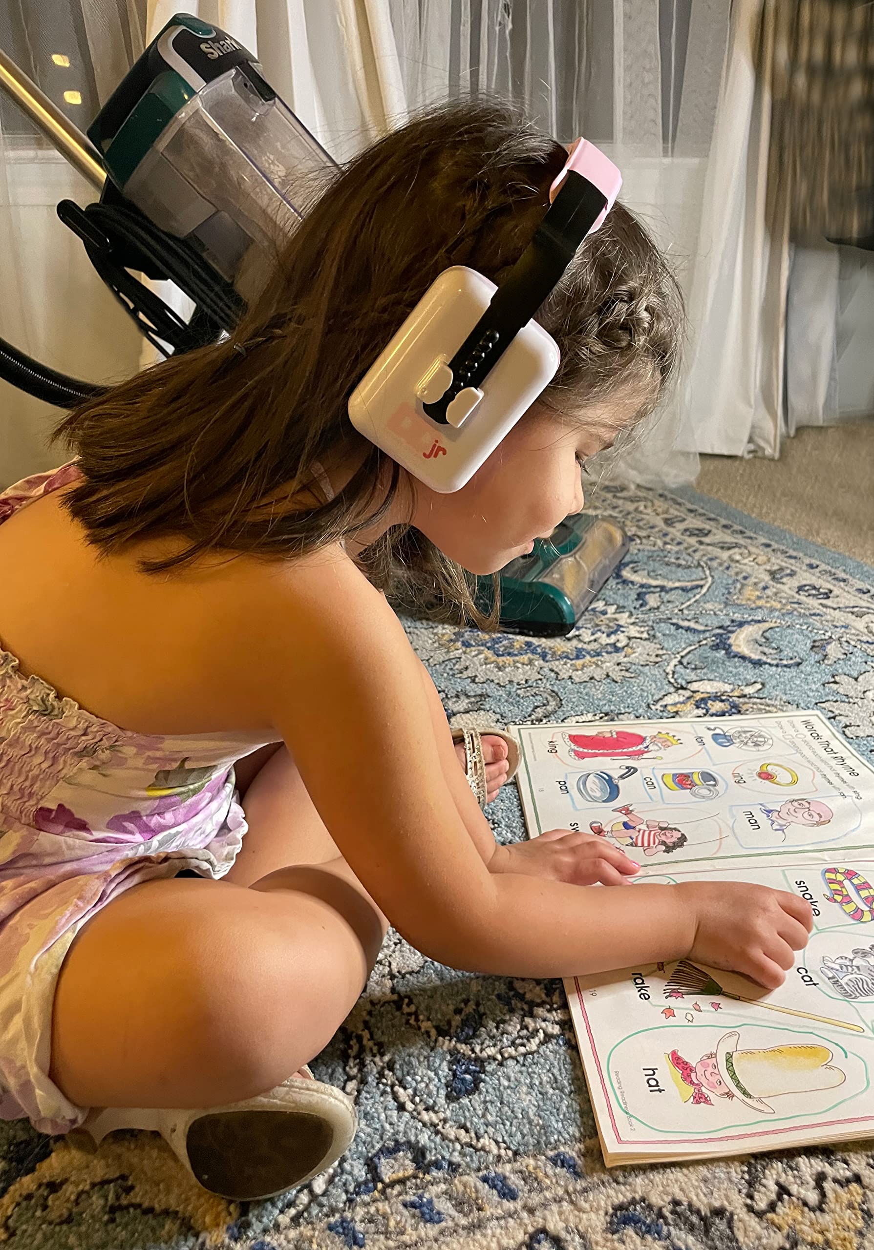 DECIBEL DEFENSE Junior Kids Ear Protection 28dB NRR Noise Reduction Hearing Protection Earmuffs for Infants Babies & Toddlers, Pink, Regular