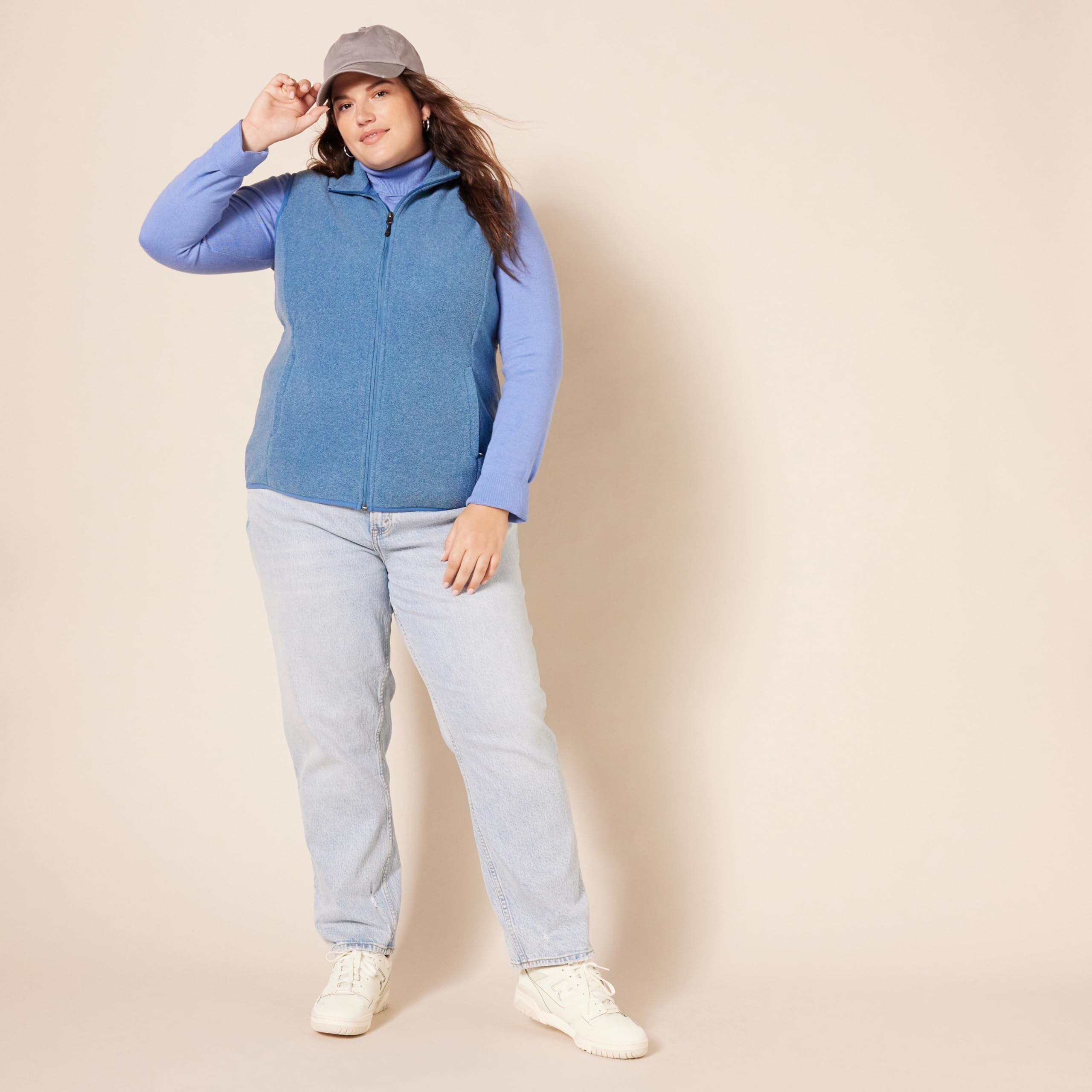 Amazon Essentials Women's Classic-Fit Sleeveless Polar Soft Fleece Vest (Available in Plus Size), Blue Heather, Medium