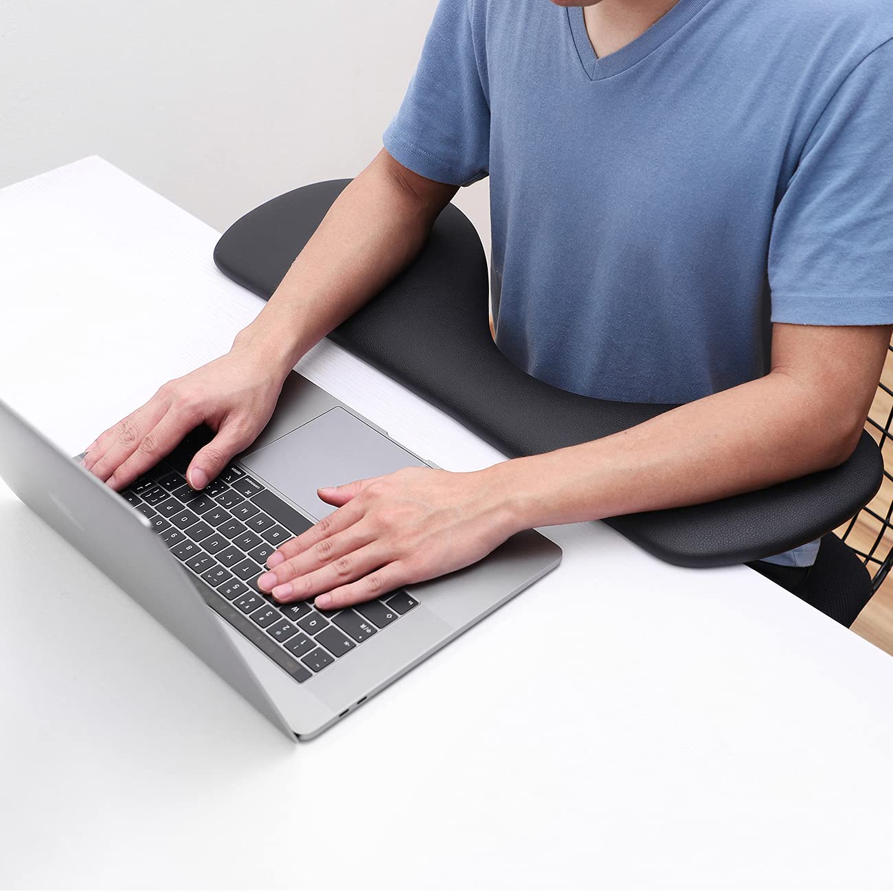 Eulps Ergonomic Forearm Support Clamp-on Leather Elbow Armrest Pad Ergonomic Desk Extender for Home and Office, Easy Typing & Pain Relief (Black)