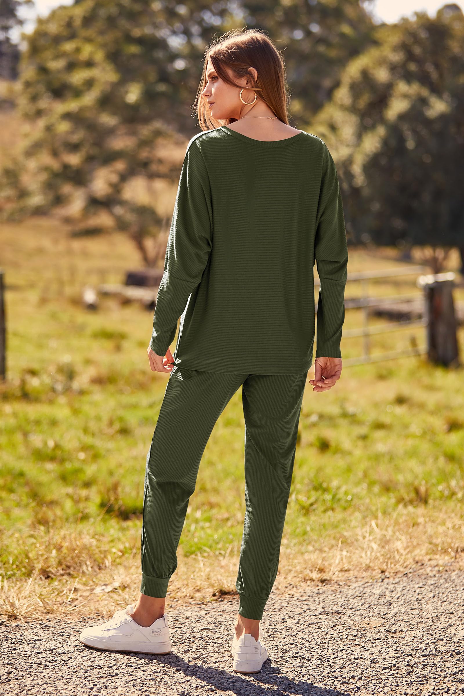 PRETTYGARDEN Women's Spring Fall Fashion Outfits 2 Piece Sweatsuit Long Sleeve Pullover Long Pants Ribbed Matching Lounge Set (Army Green,Large)