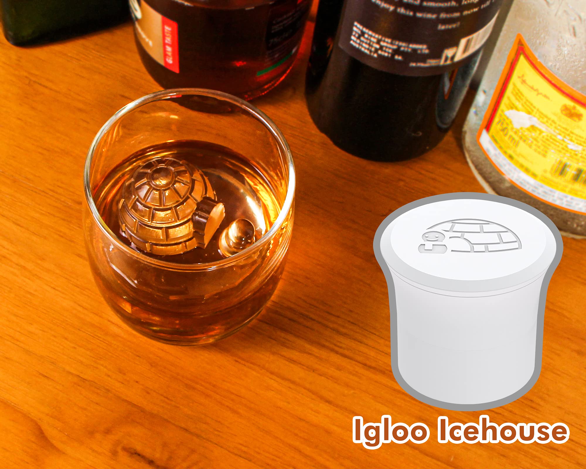 Webake Silicone Individual Ice Mold, 3D Polar Bear Ice Mold Igloo Icehouse Fun Ice Cube Molds with Lid, 4 Pack Round Ice Ball Molds for Whiskey, Cocktails and Juice Beverages