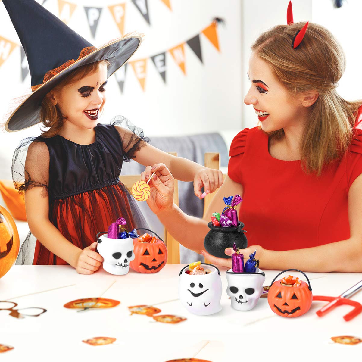 12pcs Halloween Trick Or Treat Pots Mini Witch Cauldron Pots Pumpkin Candy Bucket Novelty Candy Holder Pot with Handle Party Favors Supplies Decoration