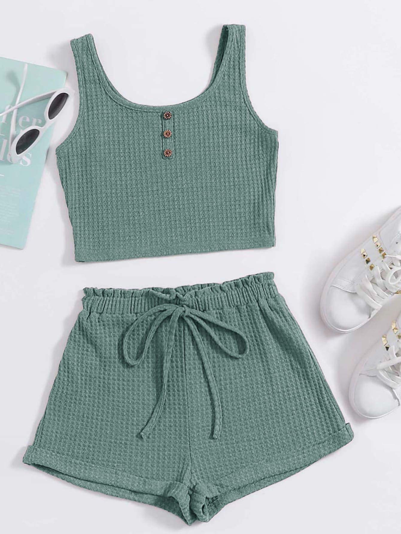Floerns Women's Knit 2 Piece Lounge Set Shorts and Crop Tank Top Outfit Green L