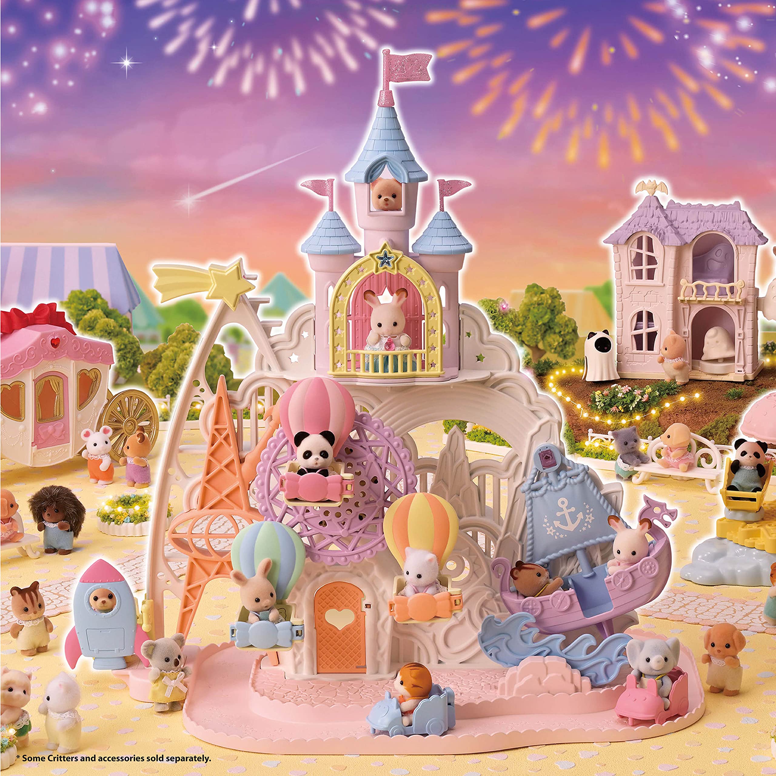Calico Critters Spooky Surprise House, Dollhouse Playset with Collectible Doll Figures Included