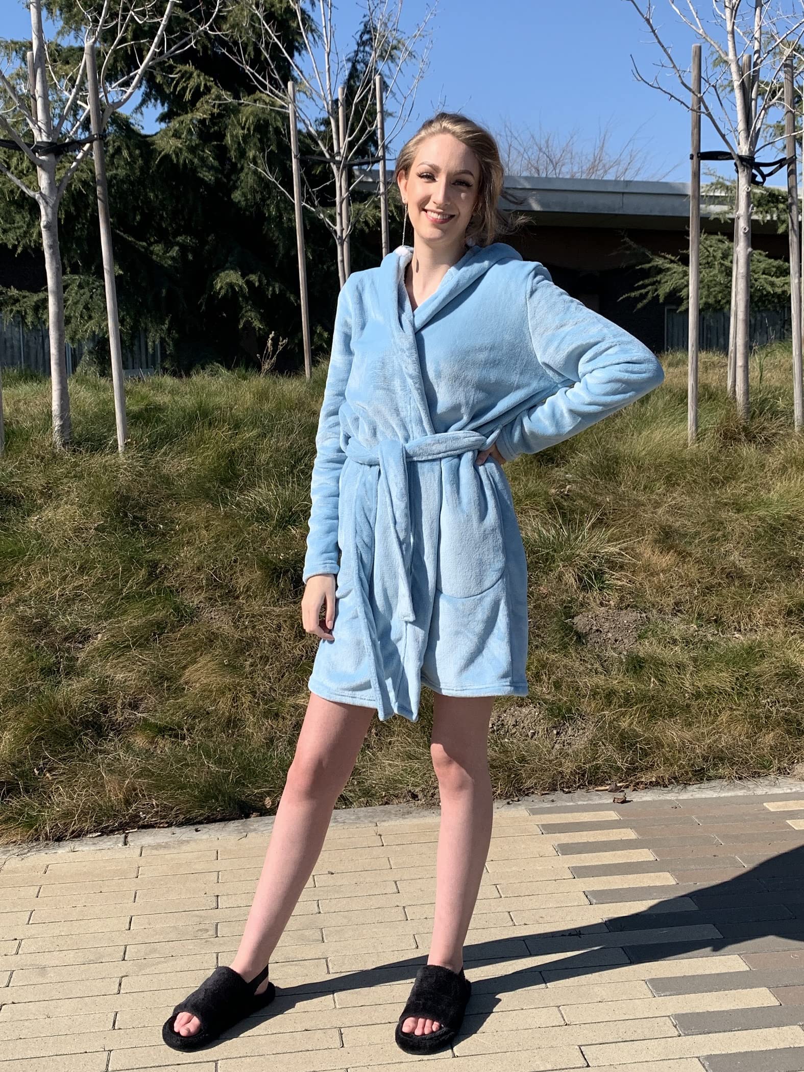 Bel Citrine Women’s Short Plush Robe with Hood, Warm Cozy Bathrobe (S/M, Blue)…