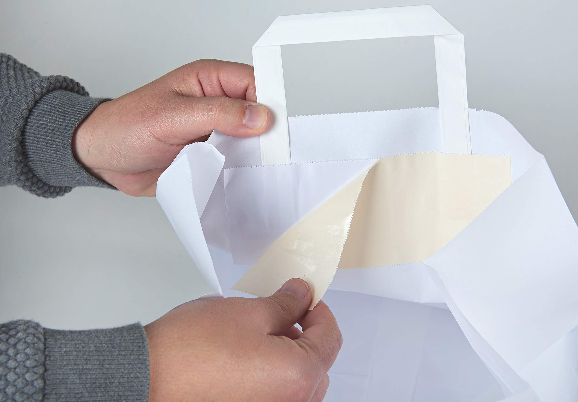 Kraft Environmentally Friendly Brown Paper, Flat Handle & Security Adhesive Carrier Bag, 22 x 11 x 28 cm, 70 gr, 250 pcs Package