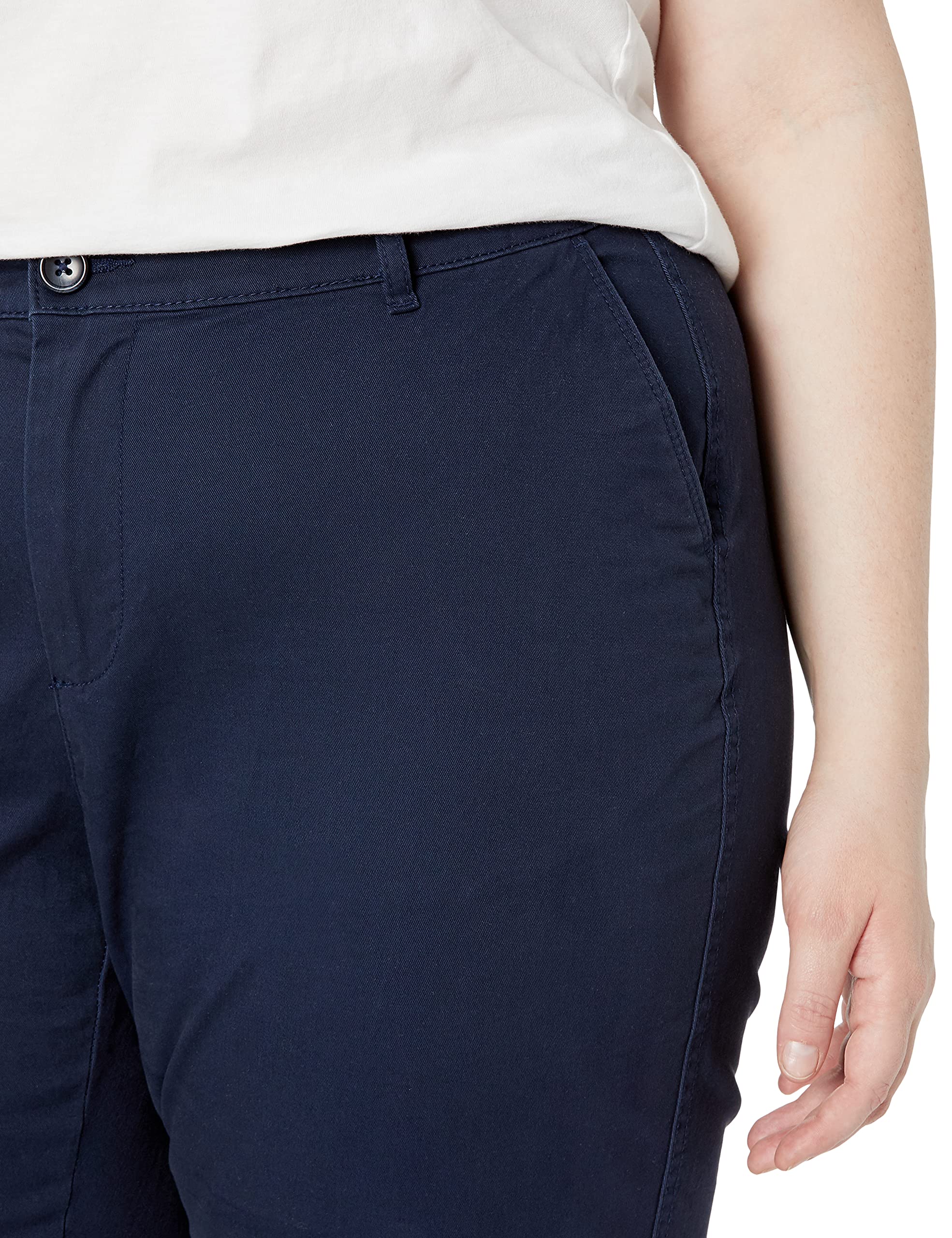 Amazon Essentials Women's Mid-Rise Slim-Fit Cropped Tapered Leg Khaki Pant (Available in Plus Size), Navy, 12