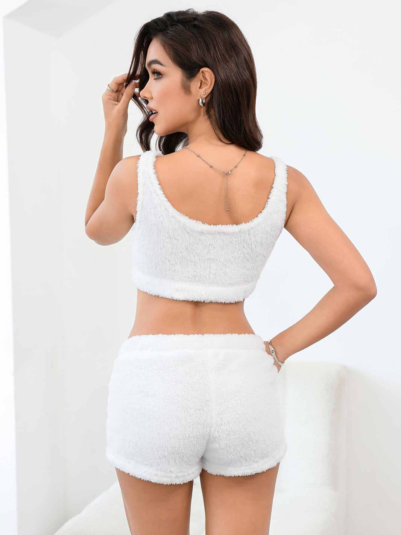 SweatyRocks Women's Fuzzy Pajamas Set Crop Tank Top With Shorts Loungewear White M