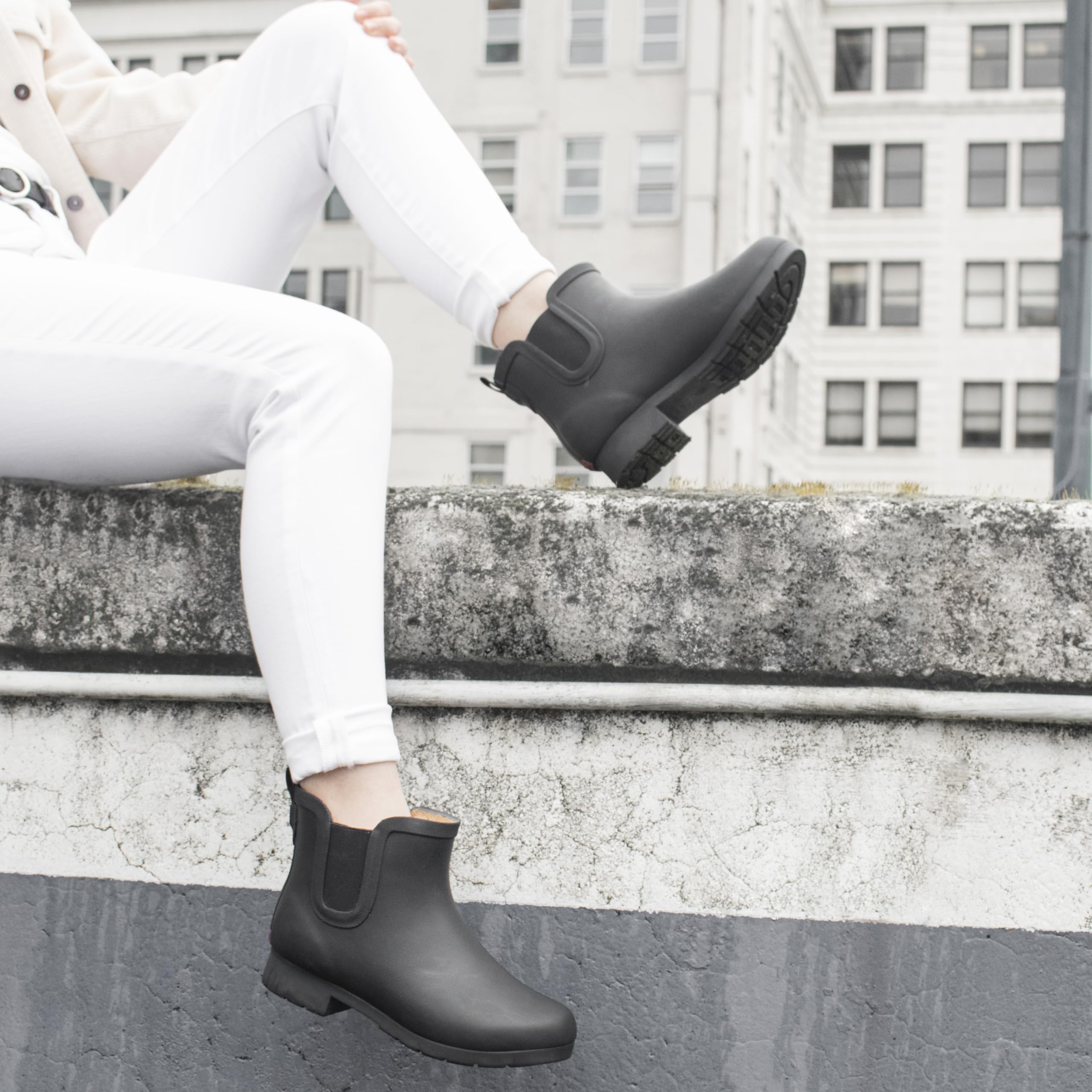 Chooka Women's Waterproof Plush Chelsea Bootie Chelsea Boot, Delridge Black, 10 M