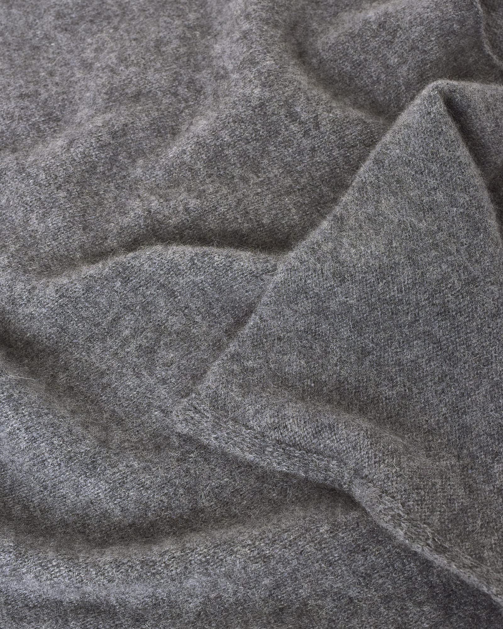 Style Republic Women’s Knitted Scarf, 100% Pure Cashmere, Beautiful European Design (Grey)