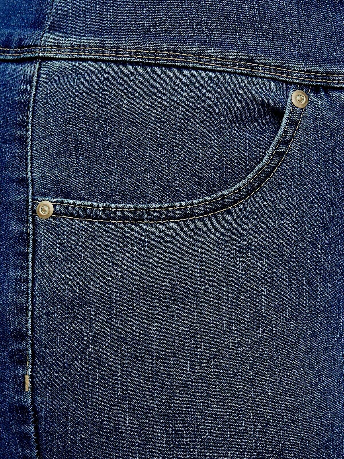 1826 Jeans Jack David Women's Plus Size Cuff Rolled Capri Bermuda Short Curvy Denim Jean (1X, Level Eight Pull On Dark Blue Capri)