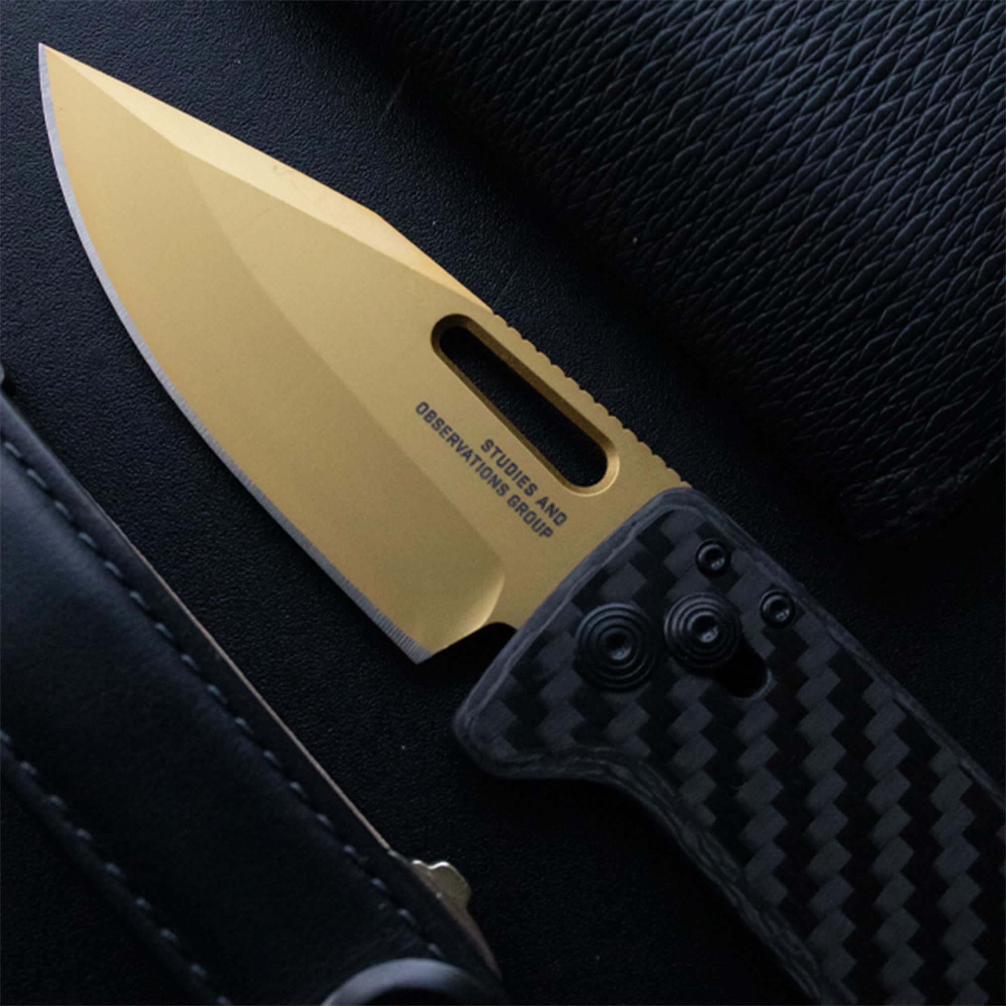 SOG Ultra XR Everyday Carry Slimline Ambidextrous CRYO CPM S35VN Stainless Steel Folding Knives | Titanium Pocket/Money Clip, Carbon/Gold