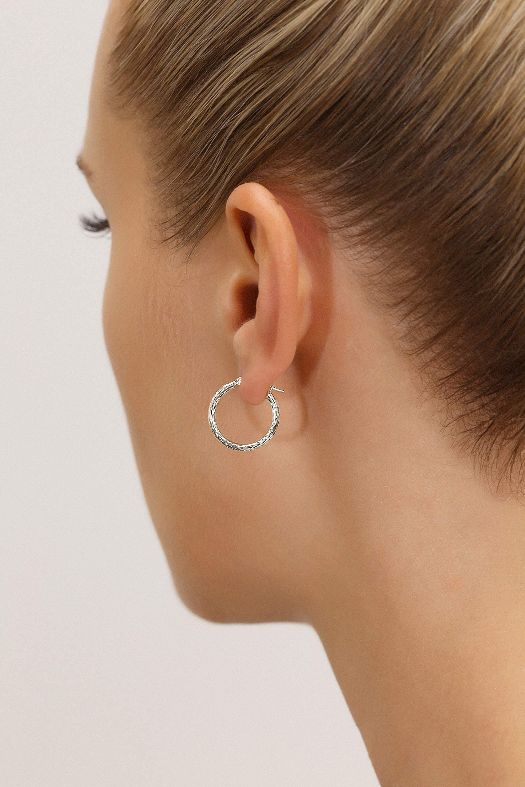 14k White Gold Hand Engraved Full Diamond-cut Round Hoop Earrings (18mm (0.7 inch))
