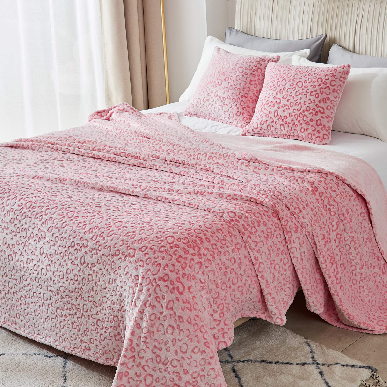 FY FIBER HOUSE Flannel Fleece Leopard Print Throw Blanket, Super Soft Lightweight Fluffy Throw for Couch, 60"X80", Pink