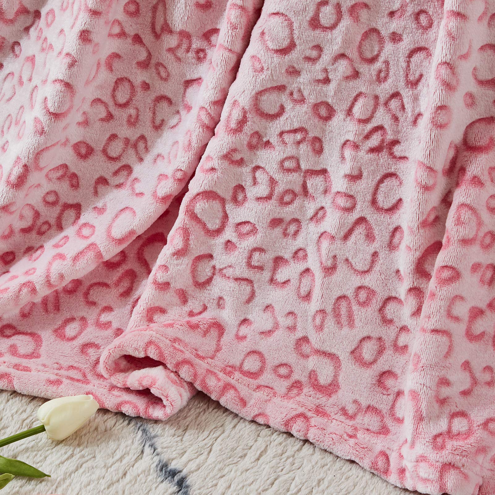 FY FIBER HOUSE Flannel Fleece Leopard Print Throw Blanket, Super Soft Lightweight Fluffy Throw for Couch, 60"X80", Pink