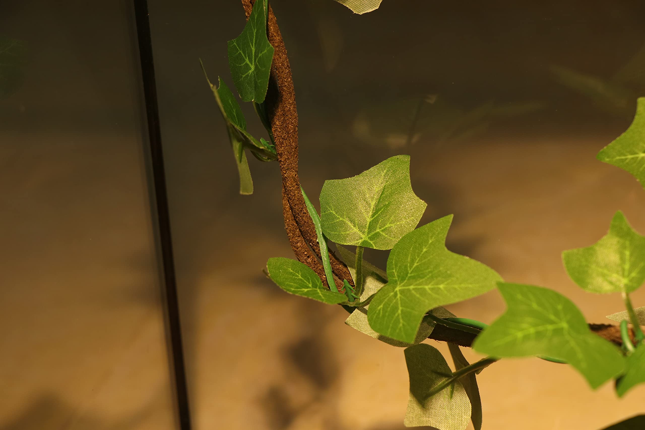 AQUA KT Reptile Flexible Climbing Vine Tree Branch with Leaves and Suction Cup for Lizard Snake Amphibian Terrarium Habitat Decoration