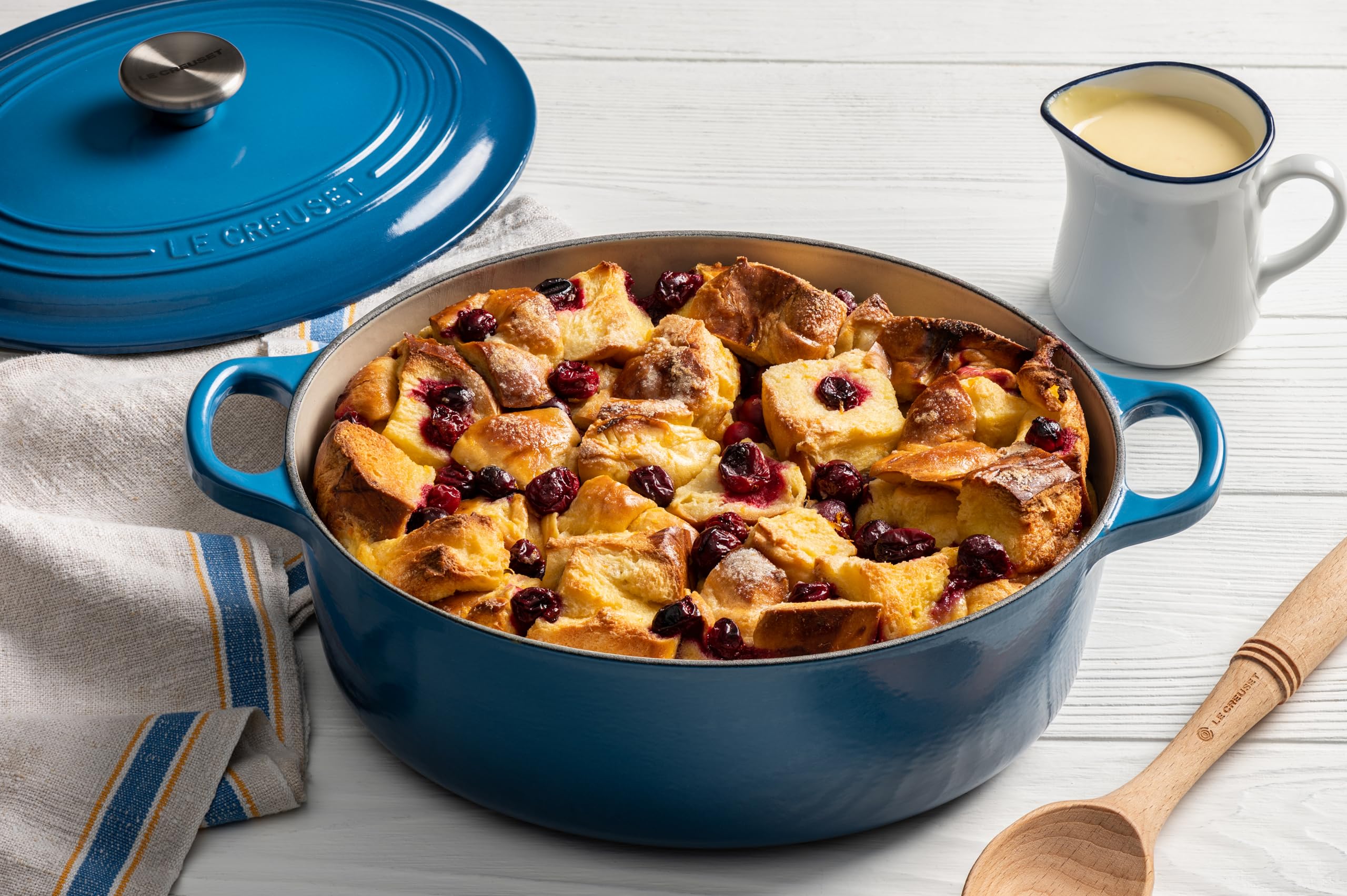Le Creuset Enameled Cast Iron Signature Oval Dutch Oven, 15.5 qt., Marseille