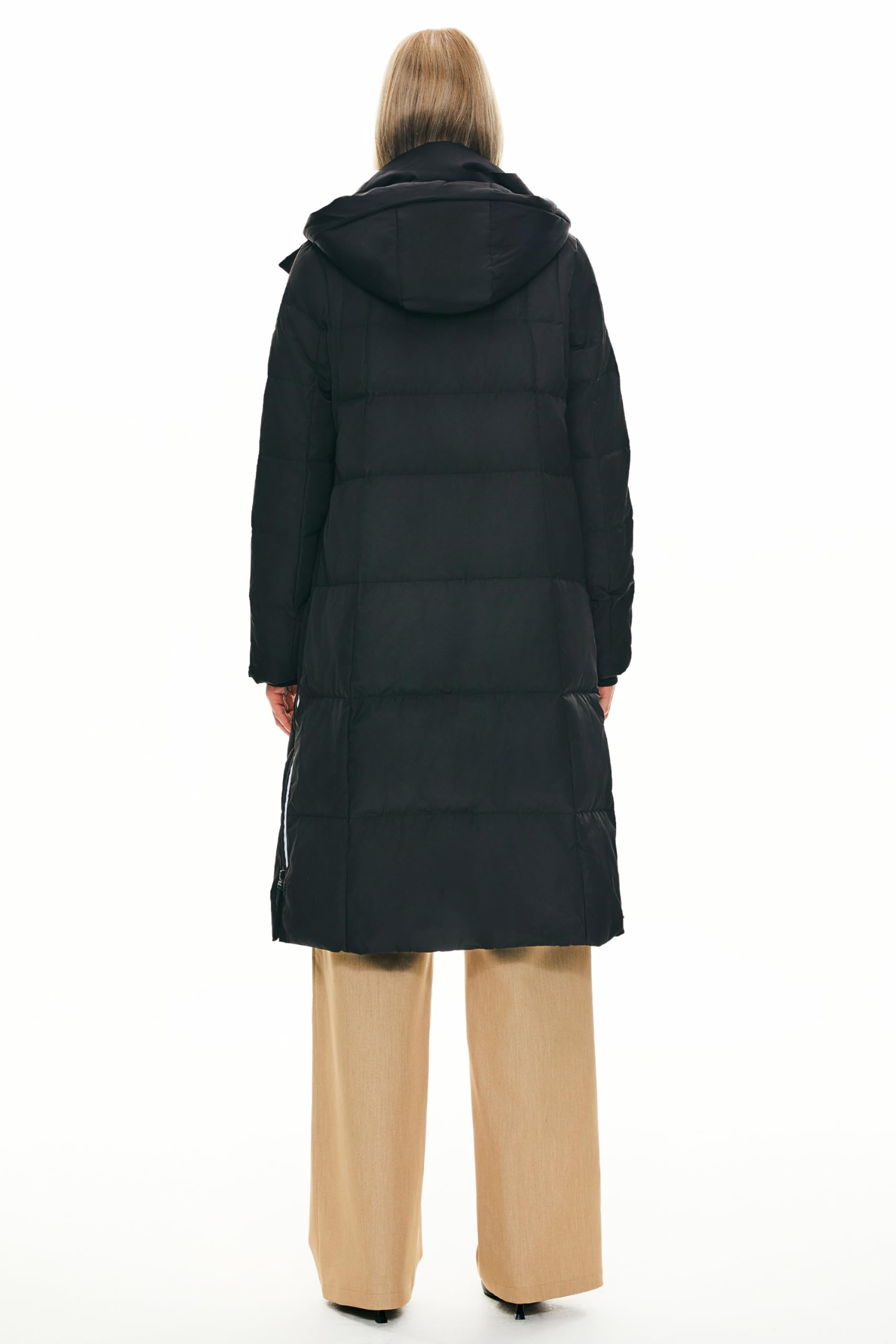 Orolay Women's Thickened Long Down Jacket Winter Down Coat Hooded Puffer Jacket with Side Zipper Pirate Black M