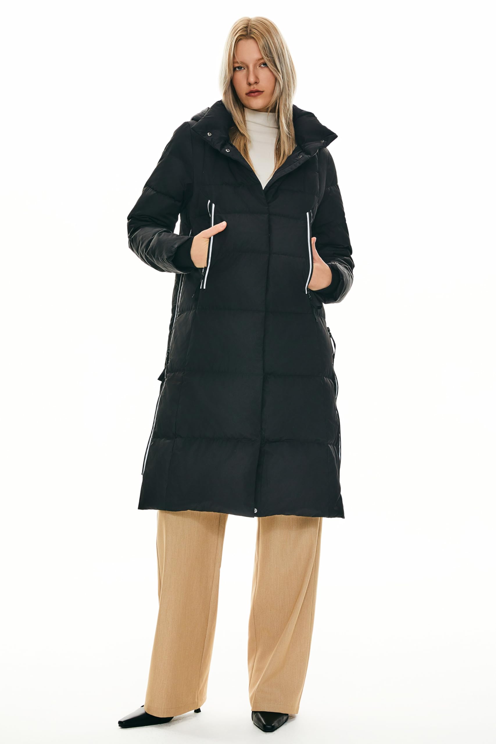 Orolay Women's Thickened Long Down Jacket Winter Down Coat Hooded Puffer Jacket with Side Zipper Pirate Black M