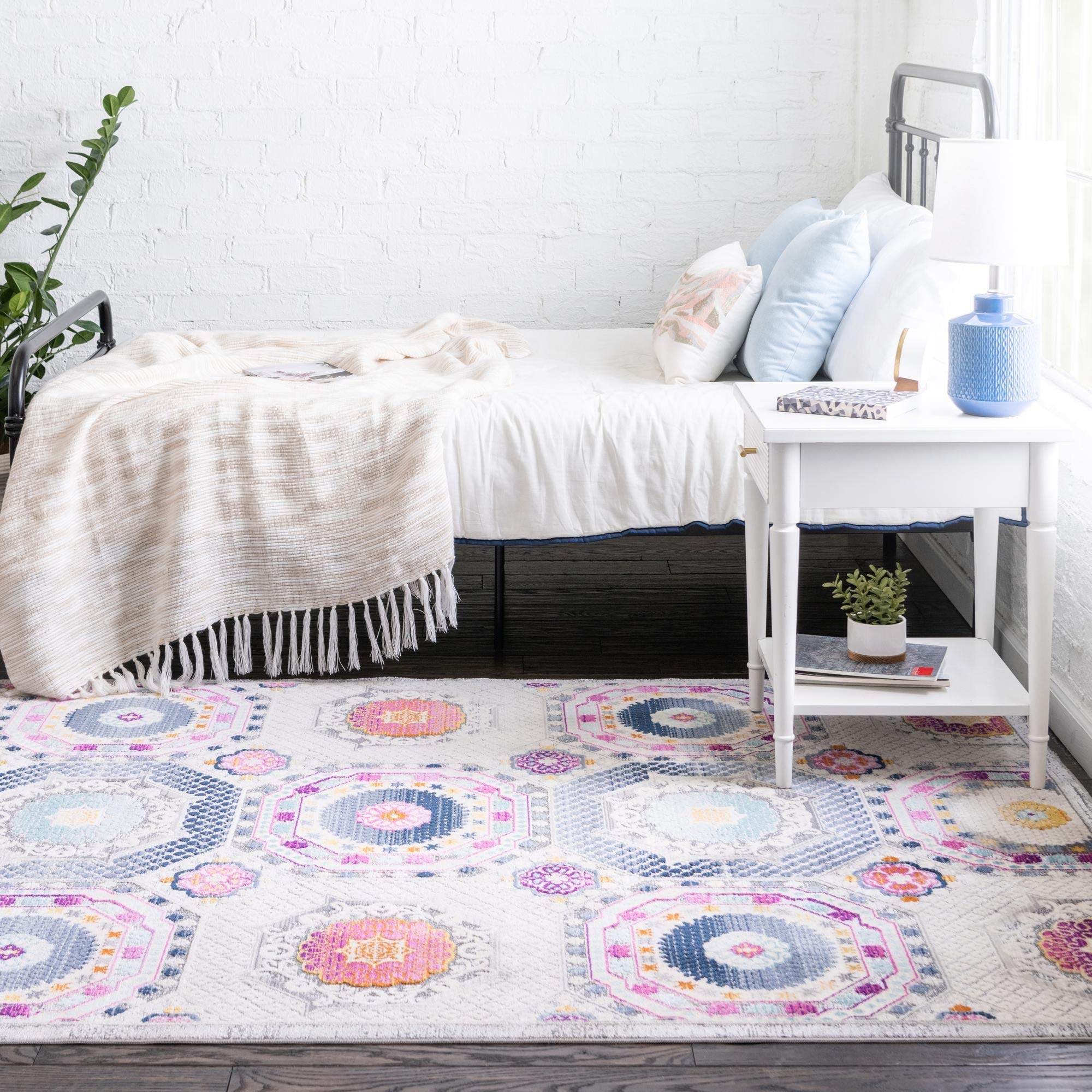 Rugs.com Budapest Collection Area Rug – 8' x 10' Multi Low-Pile Rug Perfect for Living Rooms, Large Dining Rooms, Open Floorplans