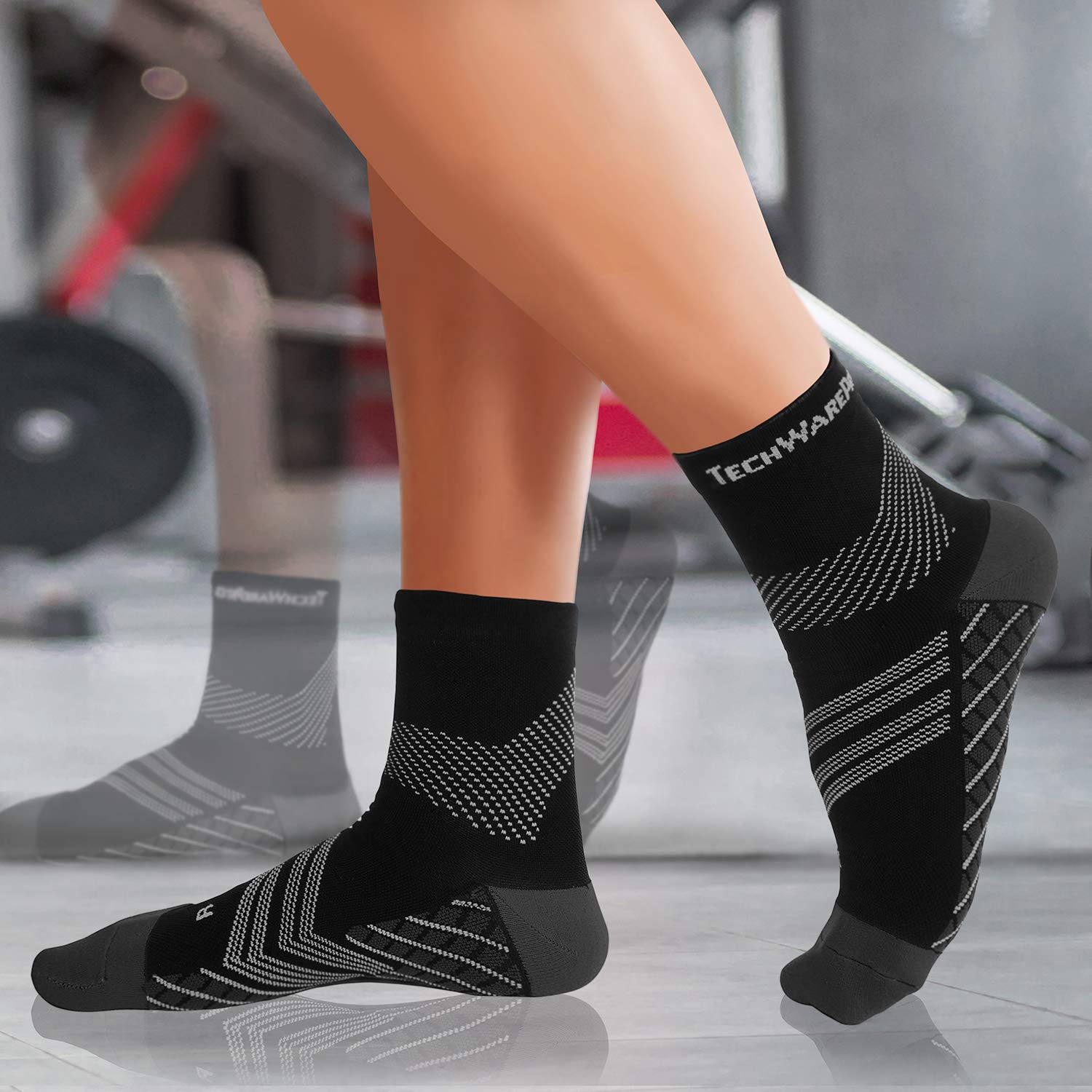 TechWare Pro Plantar Fasciitis Sock – Therapy Grade Targeted Cushion Compression Socks Men & Women. Ankle Brace Foot Sleeve & Arch Support for Achilles Tendonitis & Heel Pain Relief (Blk/Gry SML)