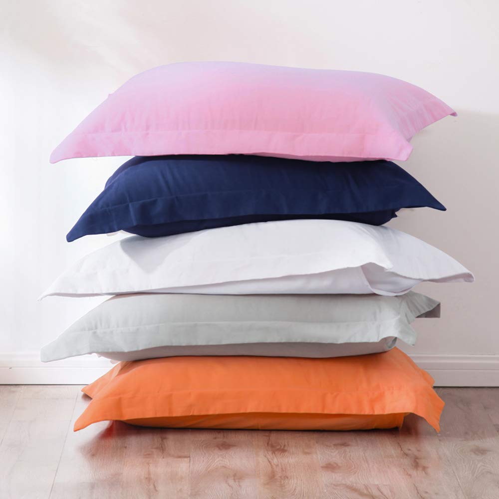 FLXXIE Microfiber Queen Pillow Shams Set of 2, Fade, Wrinkle and Shrinkage Resistant Soft Pillow Covers with Envelope Closure Euro Sham Covers (White, 20x30 Inches)