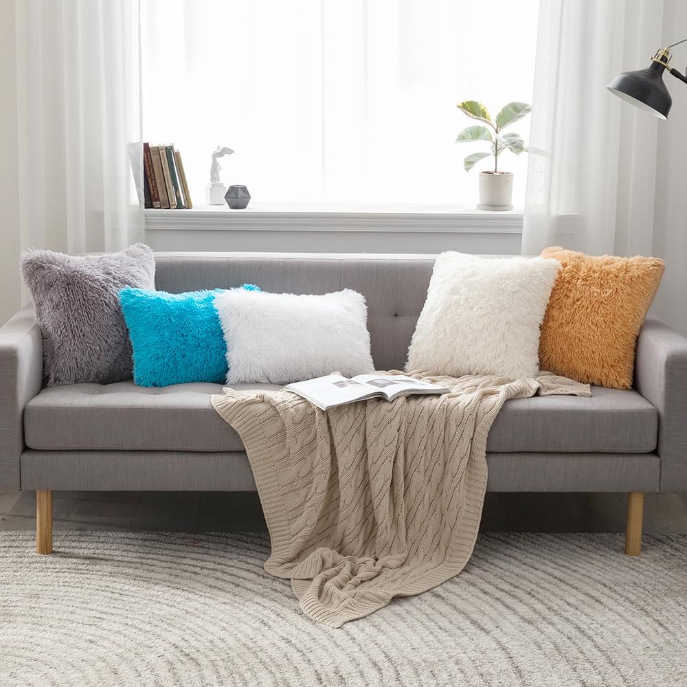 MIULEE Pack of 2 Luxury Faux Fur Decoration Throw Pillow Covers Deluxe Winter Cute Decorative Plush Pillow Case Cushion Cover Shell for Sofa Bedroom Car 16x16 Inch White