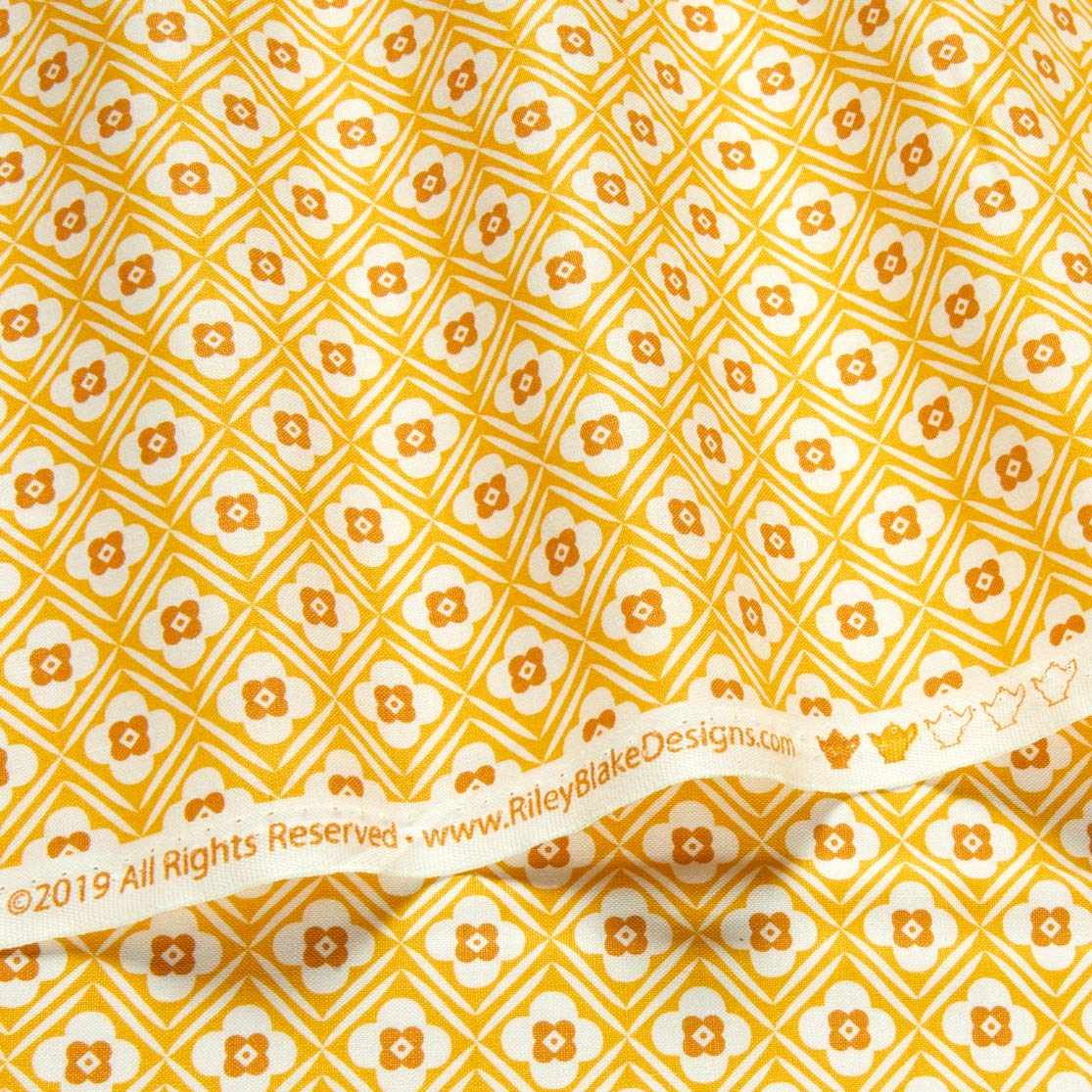 Riley Blake Granny Chic Hugs Yellow, Fabric by the Yard