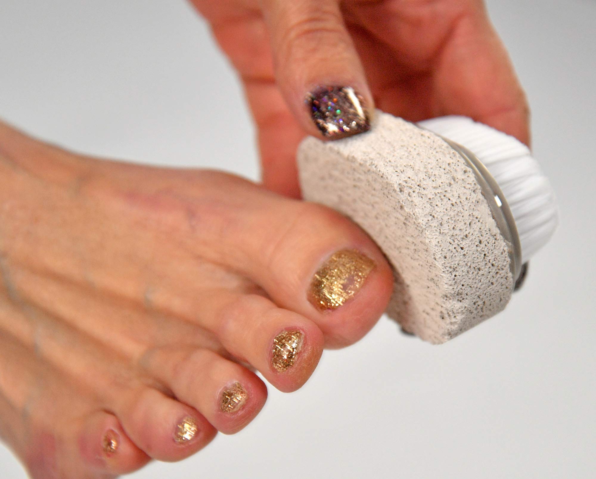 HOME-X 2-in-1 Pumice Stone and Brush for Feet, Foot File, Dead Skin Callus Remover, Pedicure Tool, Bathroom Accessories-2 ¾“ L x 1 ¾“ W