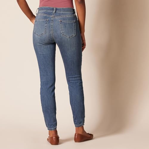 Amazon Essentials Women's Mid Rise Curvy Skinny Jean, Medium Wash, 12